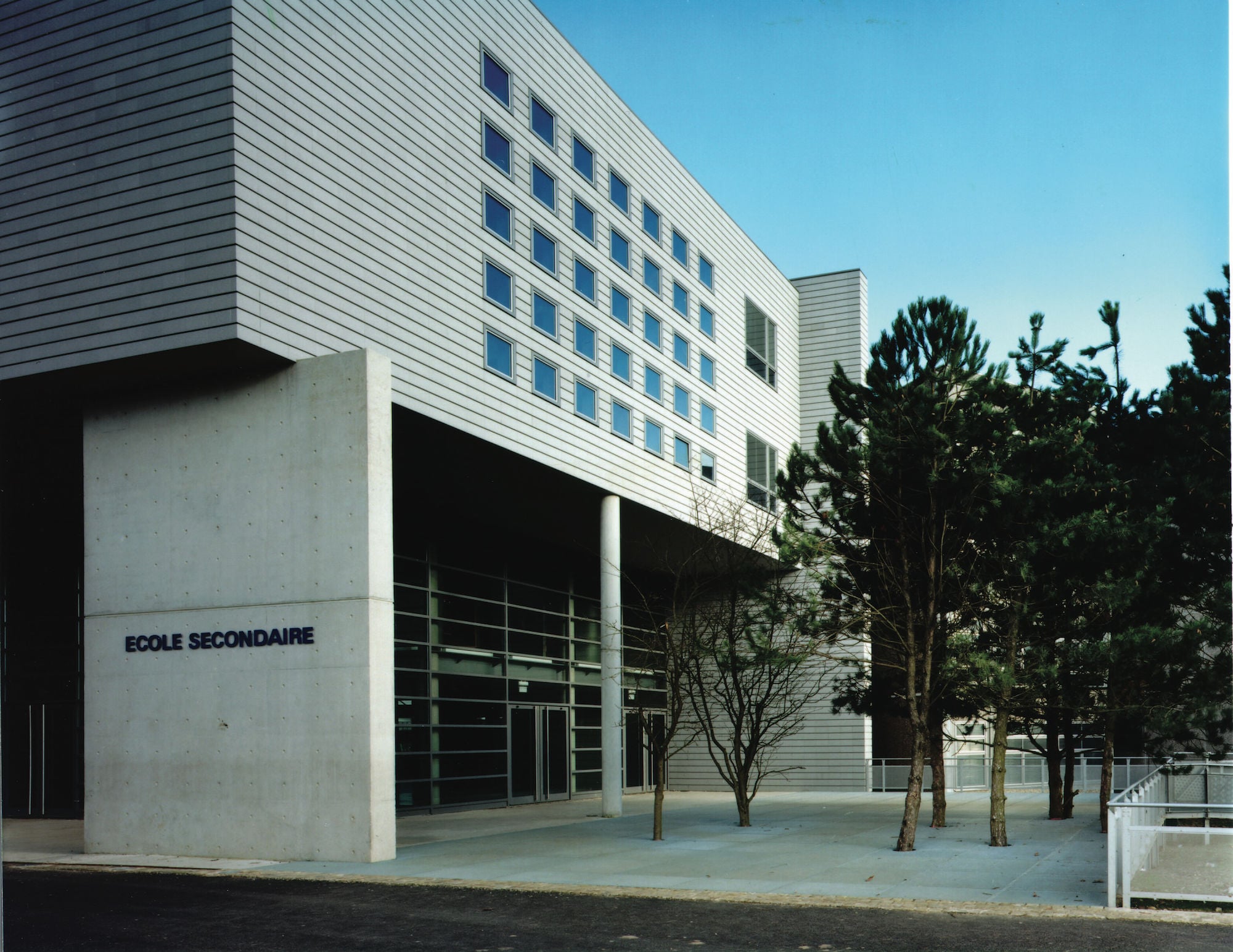 European School | CBA